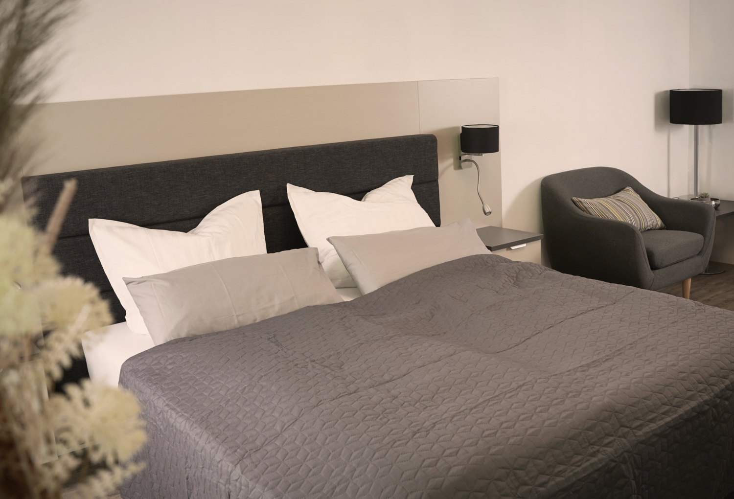 Boardinghouse • Boardinghouse